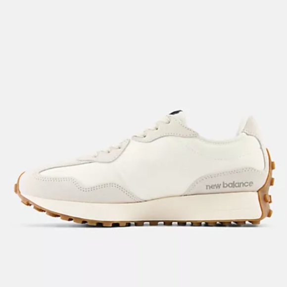 New Balance | Shoes | New Balance 327 Unisex W95m8 Casual Sneakers ...